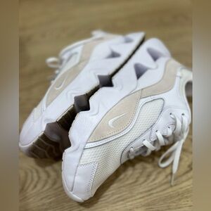 Nike | Shoes | Nike Ryz Ii 365 Womens White Chunky Casual Running Shoes Sz 9 Leather Mesh | Poshmark